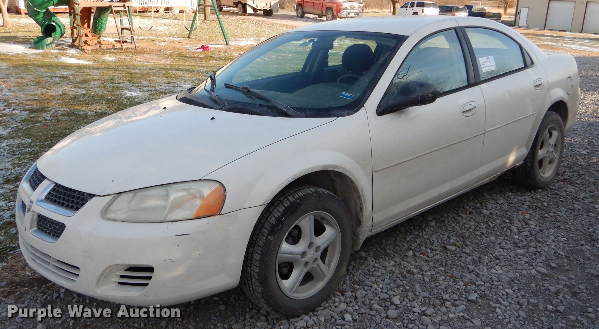 2005 Dodge Stratus SXT in Holt, MO | Item DH6822 sold | Purple Wave