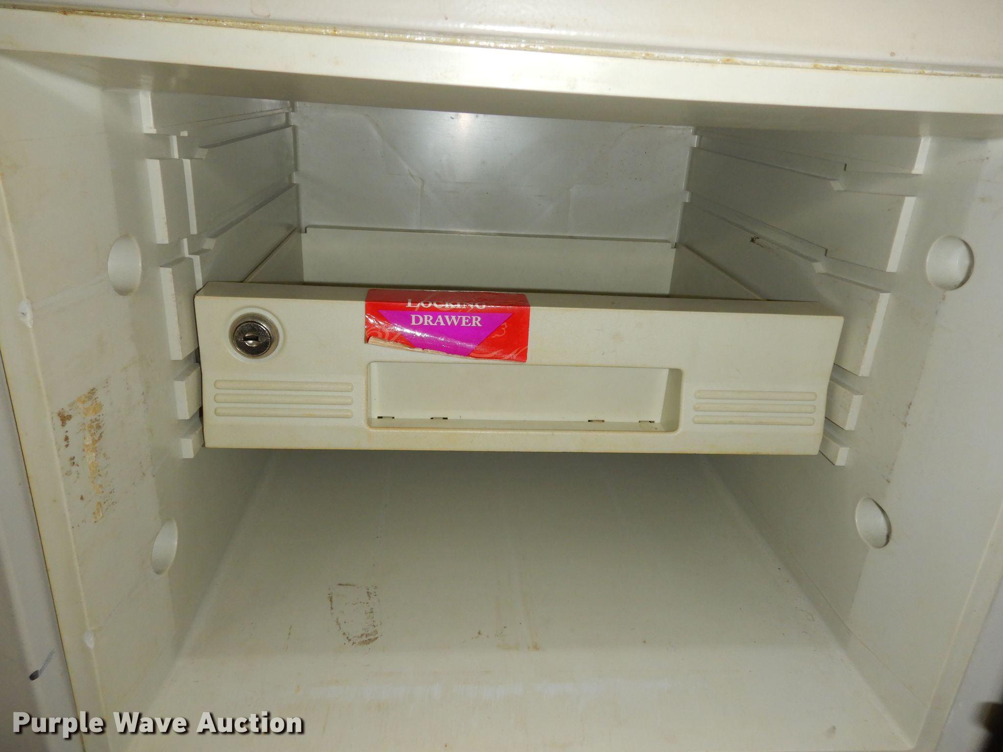 Safes in Manhattan, KS | Item DY9424 sold | Purple Wave
