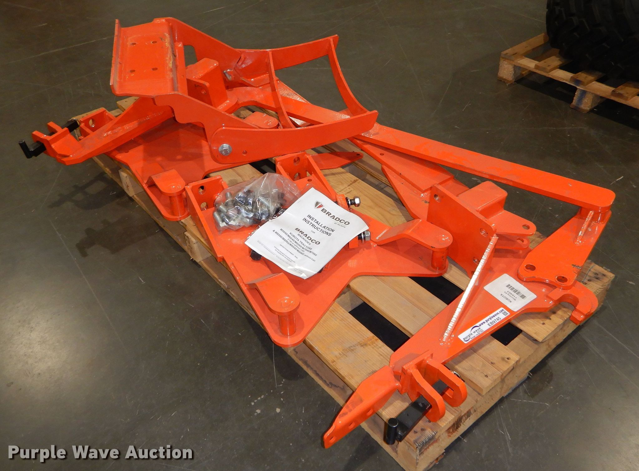 Bradco 118403 backhoe mounting kit in Grapevine, TX | Item EB9745 sold ...