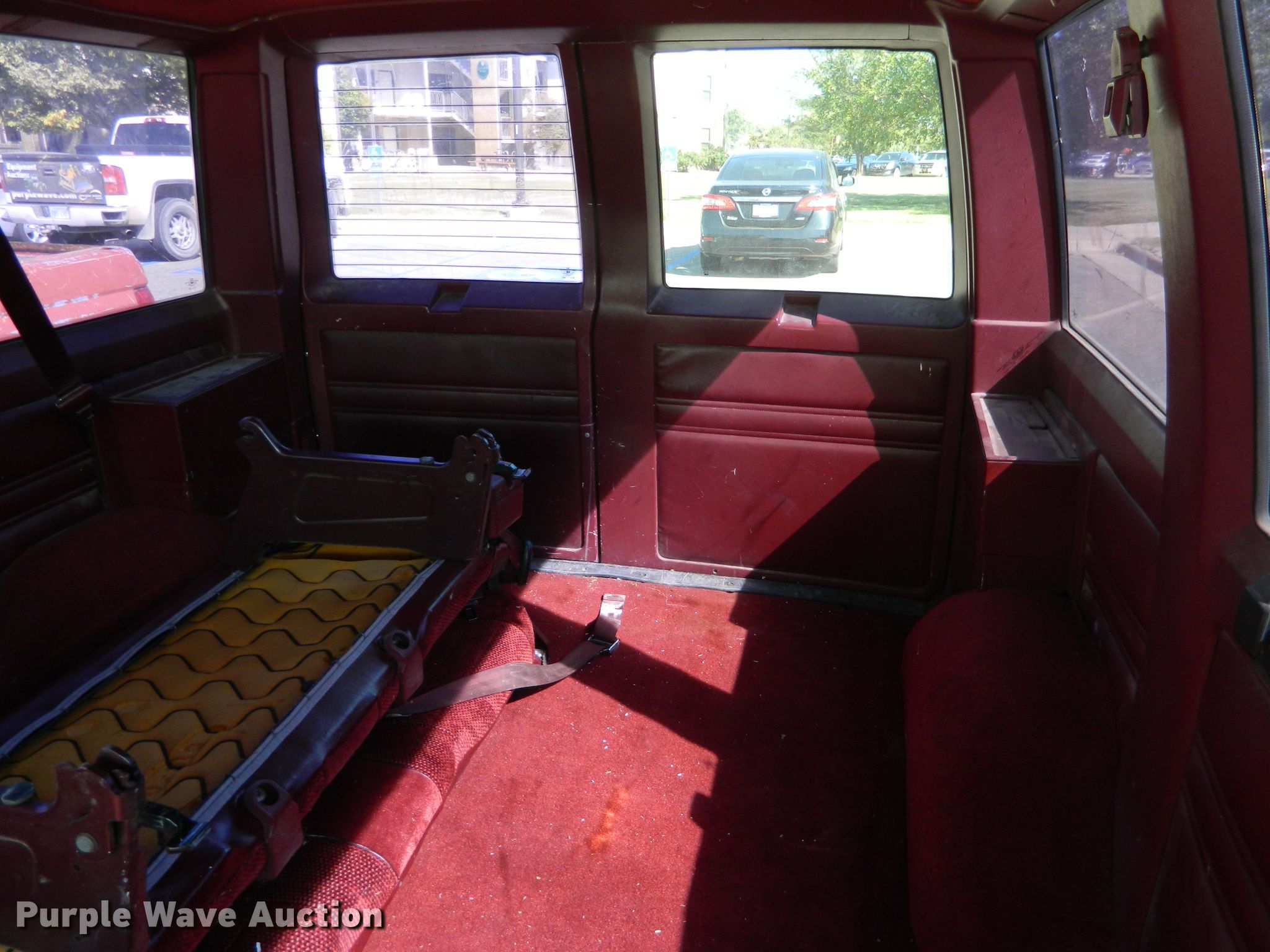 1991 Chevrolet Astro van in Hays, KS | Item GE9849 sold | Purple Wave