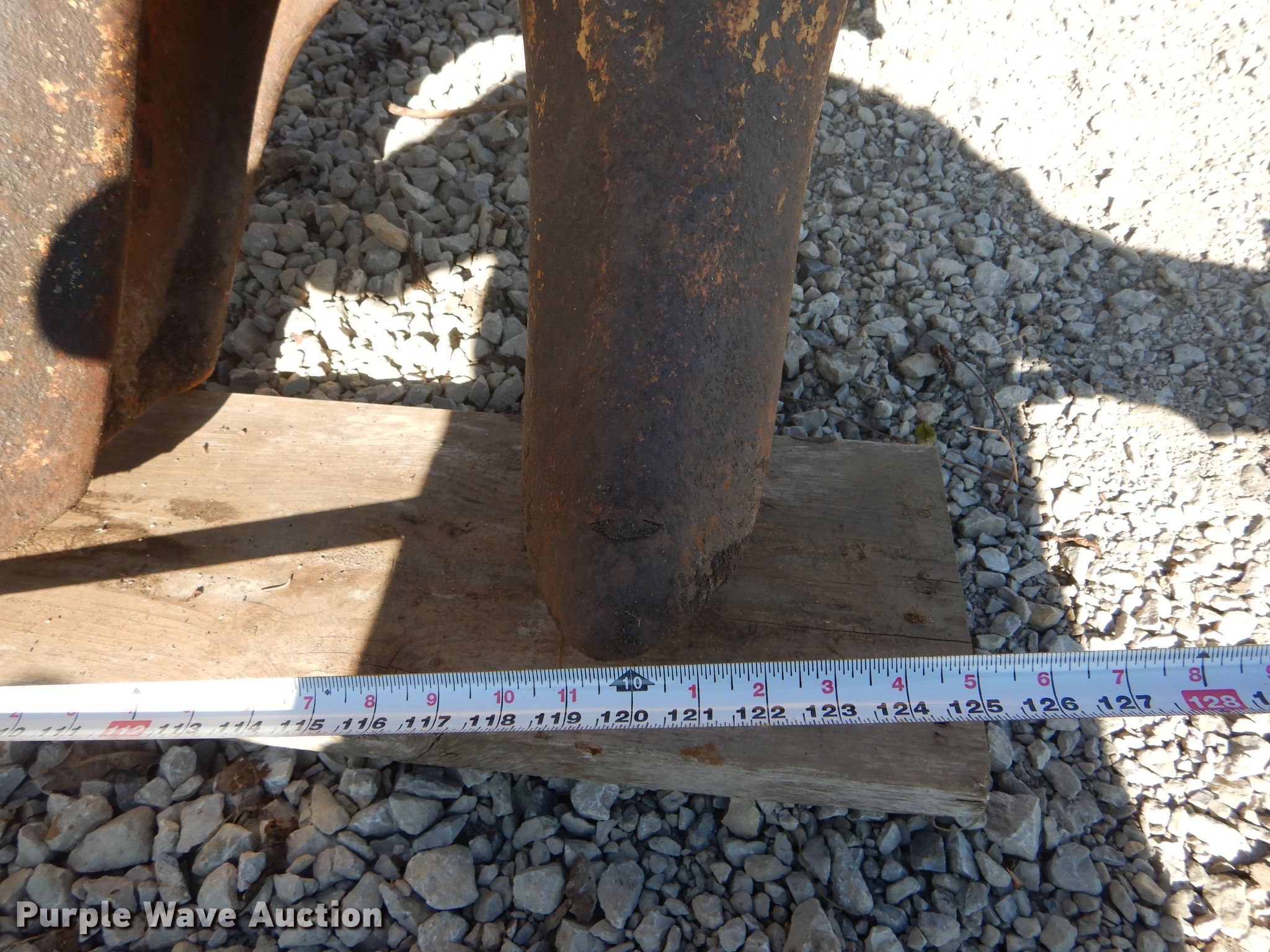 Fleco root rake in Union Star, MO | Item DH6844 sold | Purple Wave