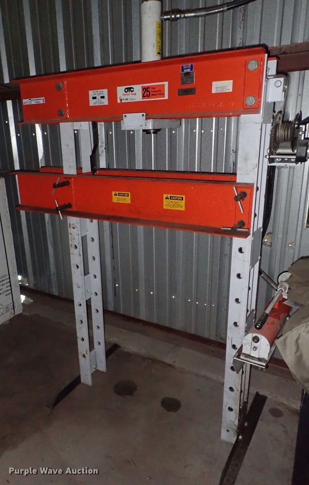 OTC press in Wichita, KS | Item FK9661 sold | Purple Wave