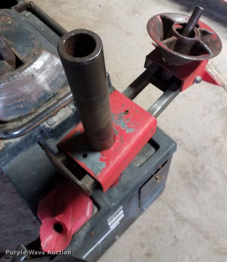 Coats 40-40A center post tire machine in Beatrice, NE | Item GJ9168 ...