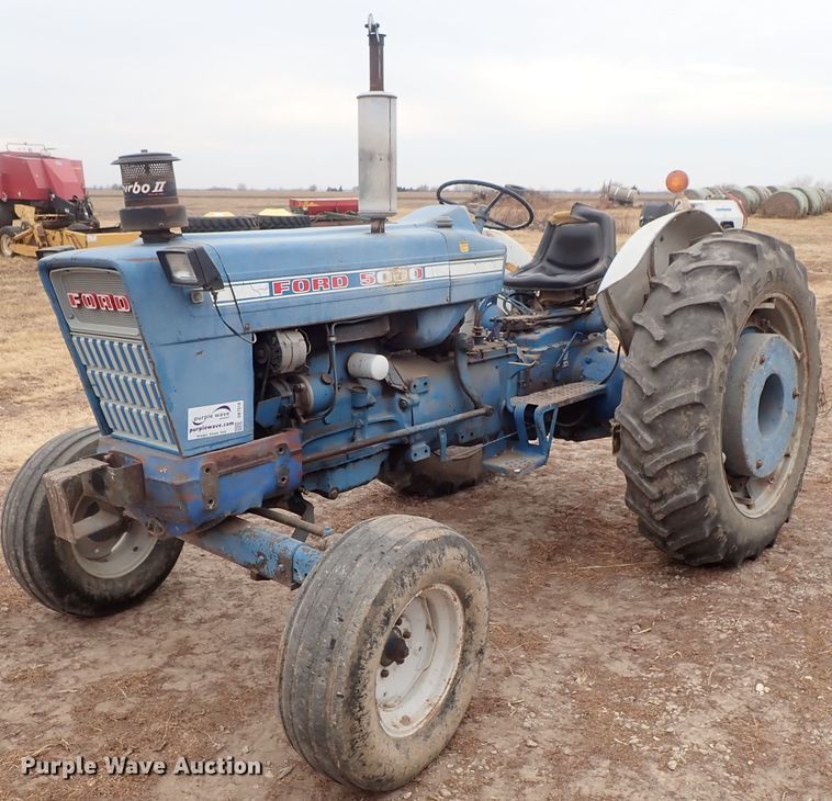 Ford 5000 tractor in Lyons, KS | Item DB7510 sold | Purple Wave