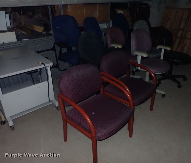 (11) assorted chairs in Wichita, KS | Item GA9968 sold | Purple Wave