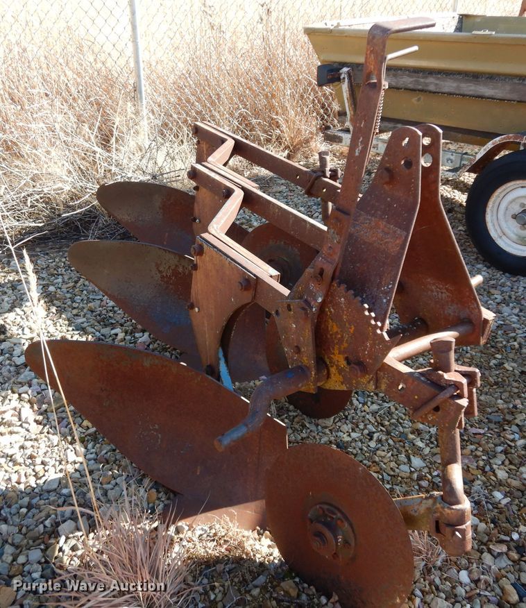 Ford three bottom plow in Blue Rapids, KS | Item FY9255 sold | Purple Wave