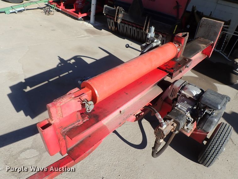 Duerr log splitter in Wichita, KS | Item DC3379 sold | Purple Wave