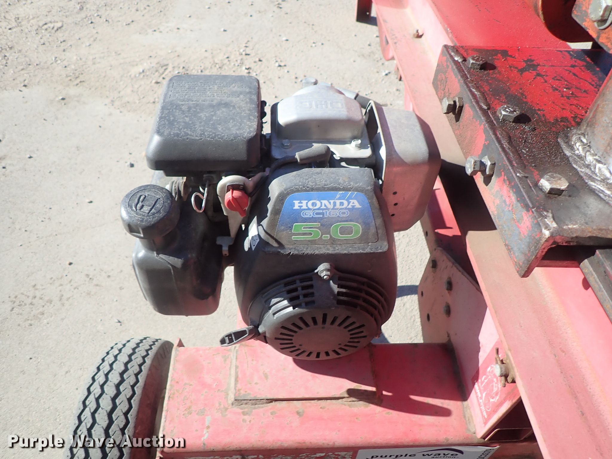 Duerr log splitter in Wichita, KS | Item DC3379 sold | Purple Wave