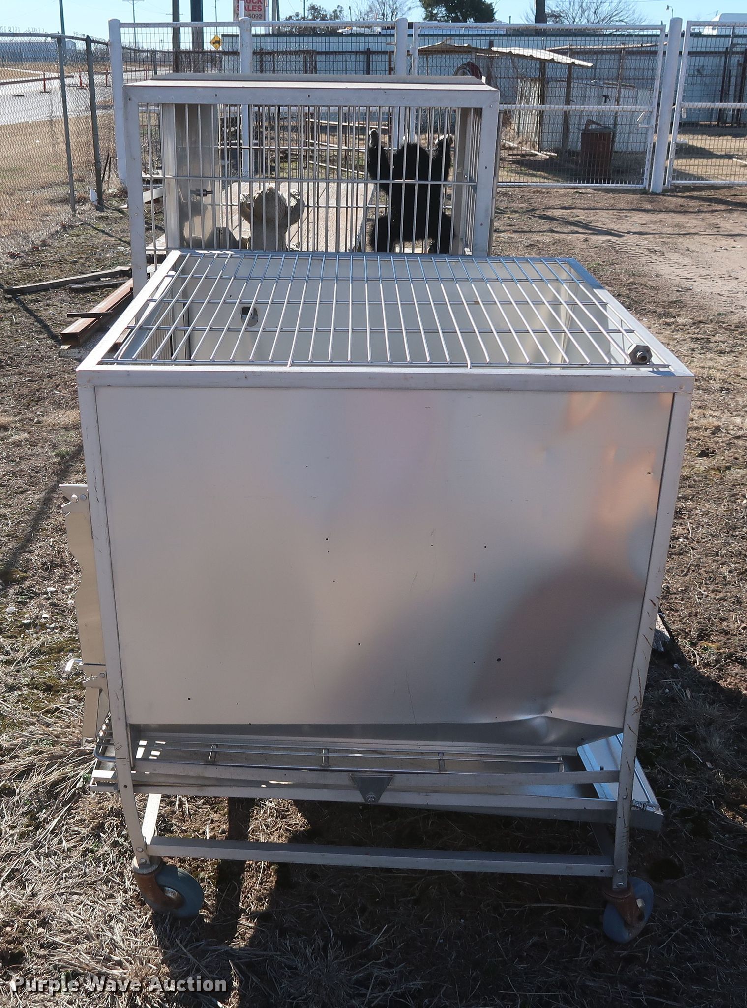 (2) Shor-Line stainless steel cages in Moore, OK | Item DH0821 sold ...