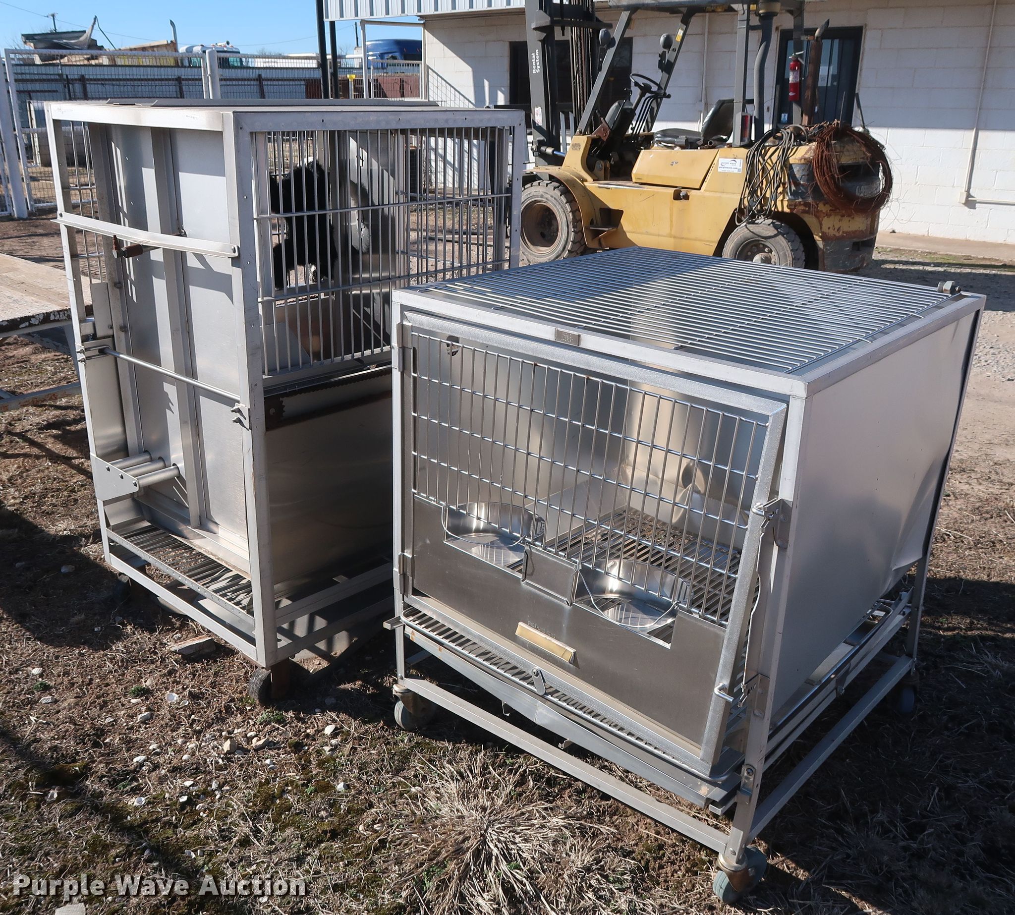 (2) Shor-Line stainless steel cages in Moore, OK | Item DH0821 sold ...