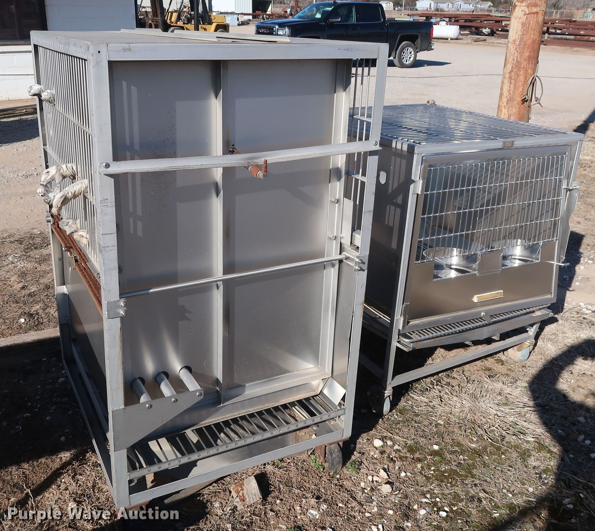 (2) Shor-Line stainless steel cages in Moore, OK | Item DH0821 sold ...