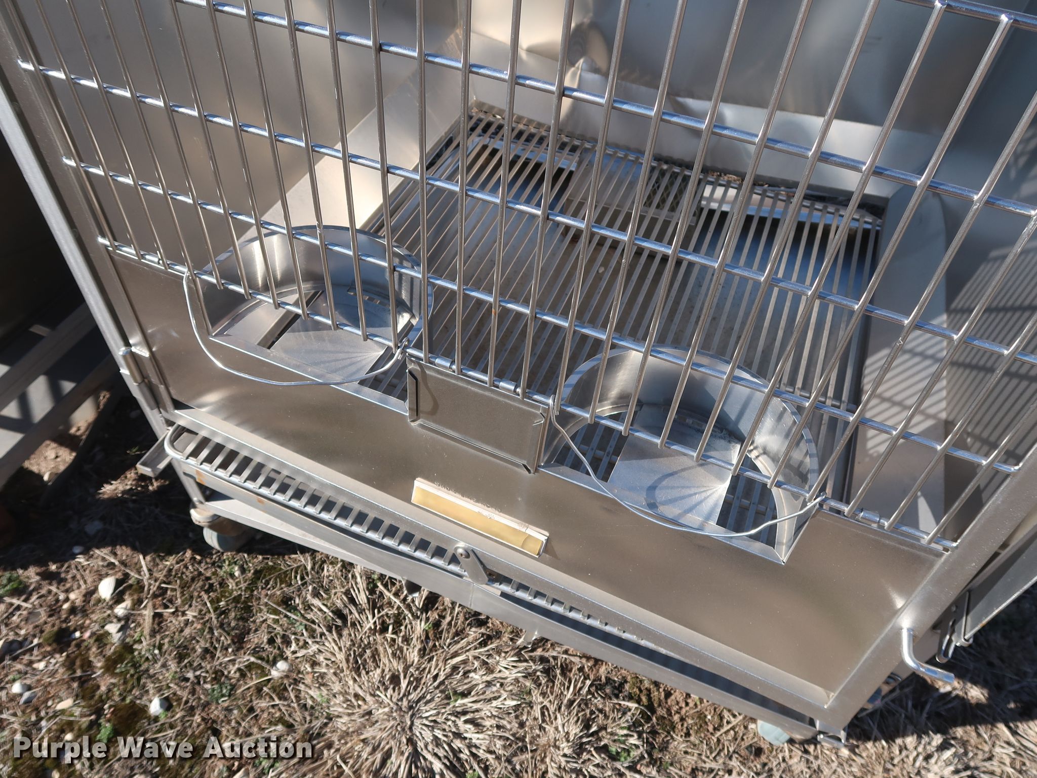 (2) Shor-Line stainless steel cages in Moore, OK | Item DH0821 sold ...
