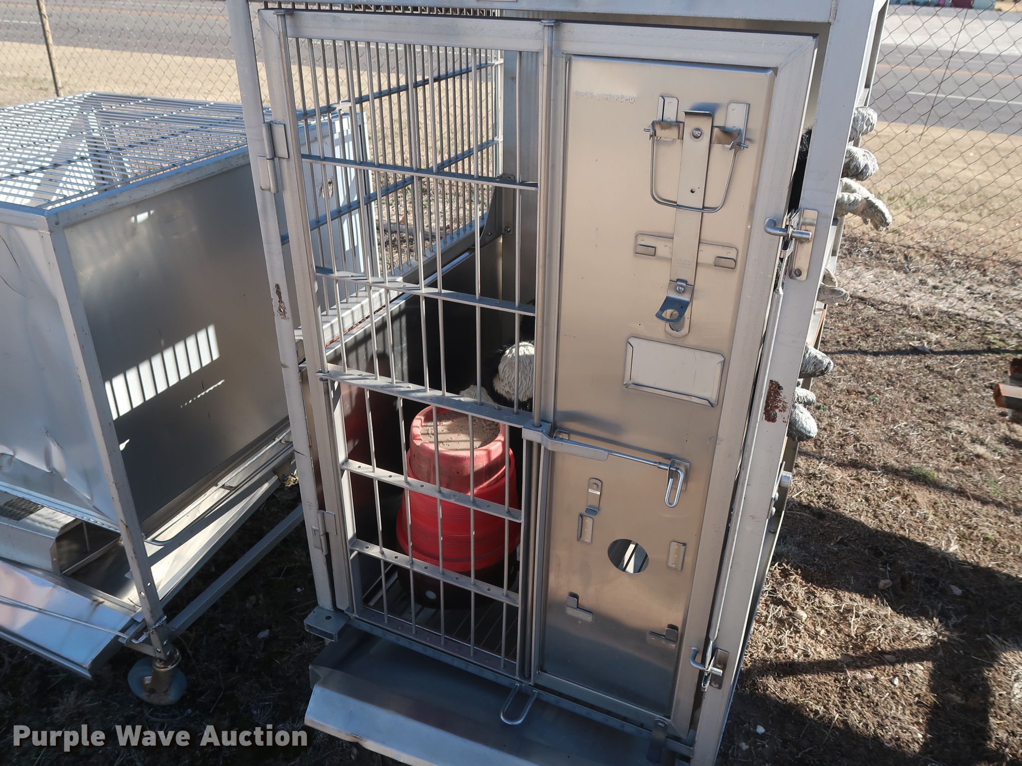 (2) Shor-Line stainless steel cages in Moore, OK | Item DH0821 sold ...