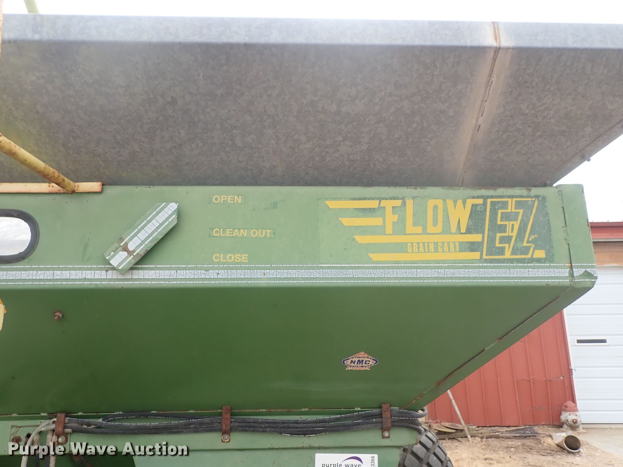 E-z Flow 475 grain cart in Inman, KS | Item DC3366 sold | Purple Wave