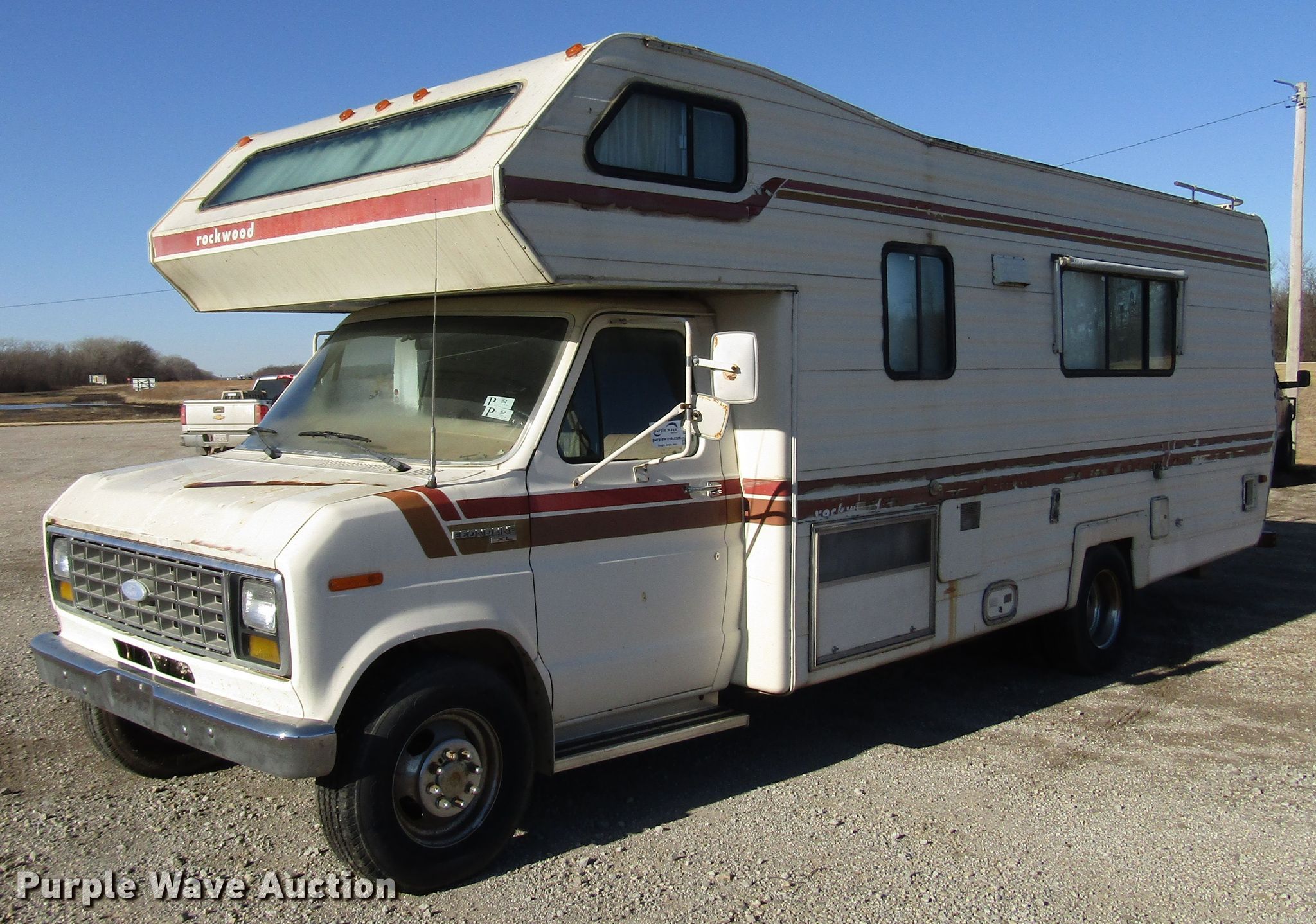 1983 Ford Econoline E350 RV in Emporia, KS | Item DH8329 sold | Purple Wave