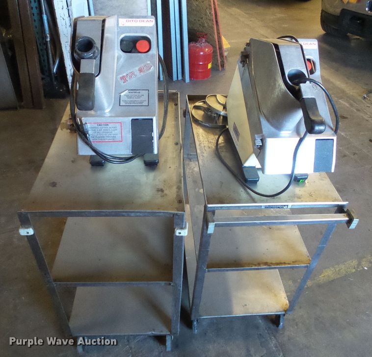 Ditto Dean food processor in Dodge City, KS | Item EL9082 sold | Purple ...