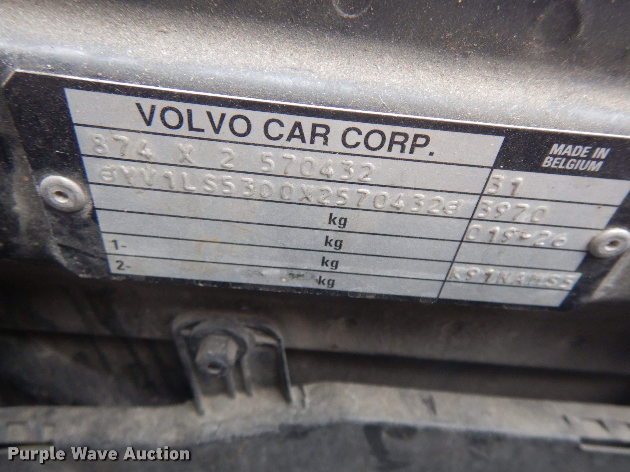 1999 Volvo S70 T5 in Springfield, IL | Item DF6643 sold | Purple Wave