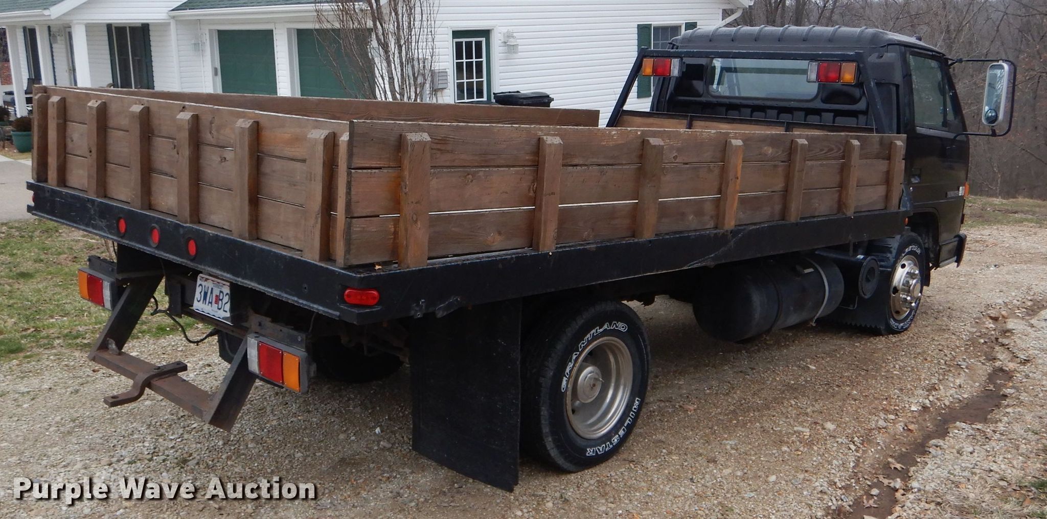 1993 Chevrolet Tiltmaster W4 flatbed truck in Jefferson City, MO | Item ...