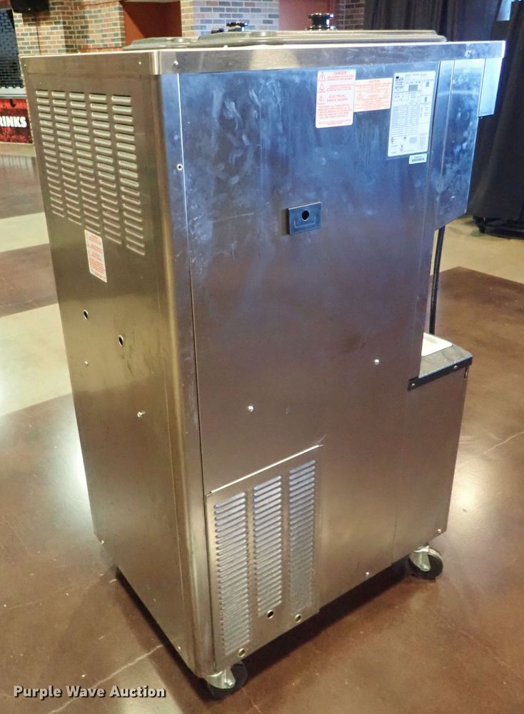 Taylor Crown C713-27 soft serve ice cream machine in Wichita, KS | Item ...