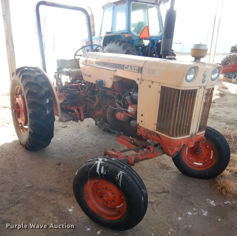 1968 Case 541 tractor in Garden City, KS | Item GX9828 sold | Purple Wave