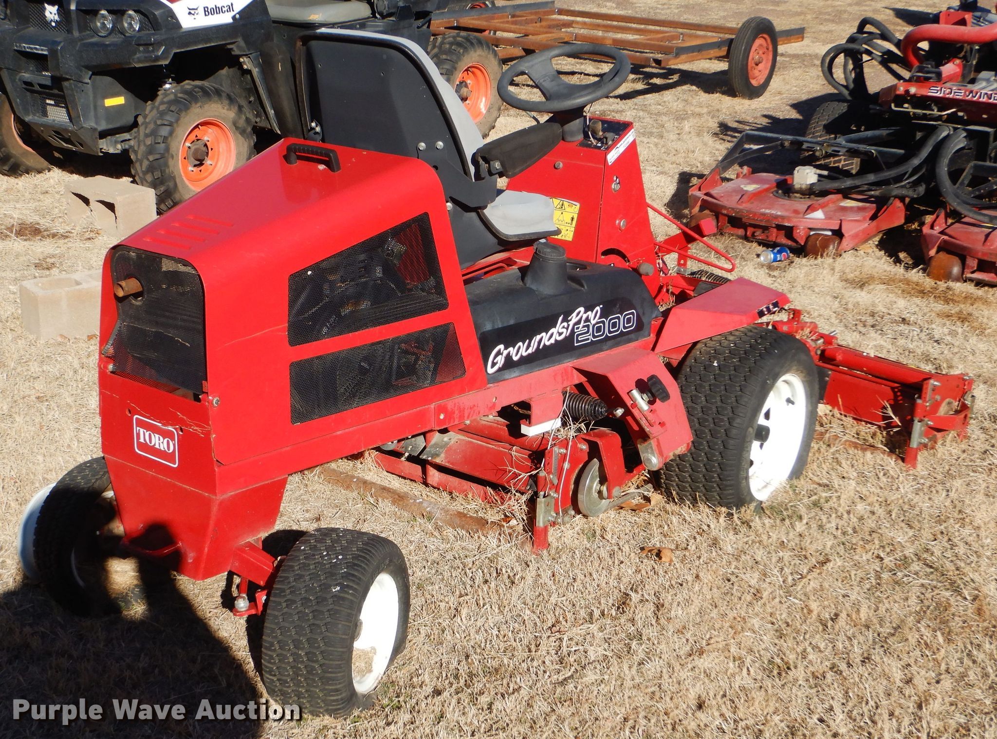Toro GroundsPro 2000 lawn mower in Dodge City, KS | Item FG9967 sold ...