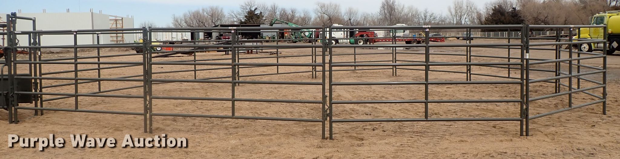 (11) WW livestock panels in Kinsley, KS | Item GW9216 sold | Purple Wave