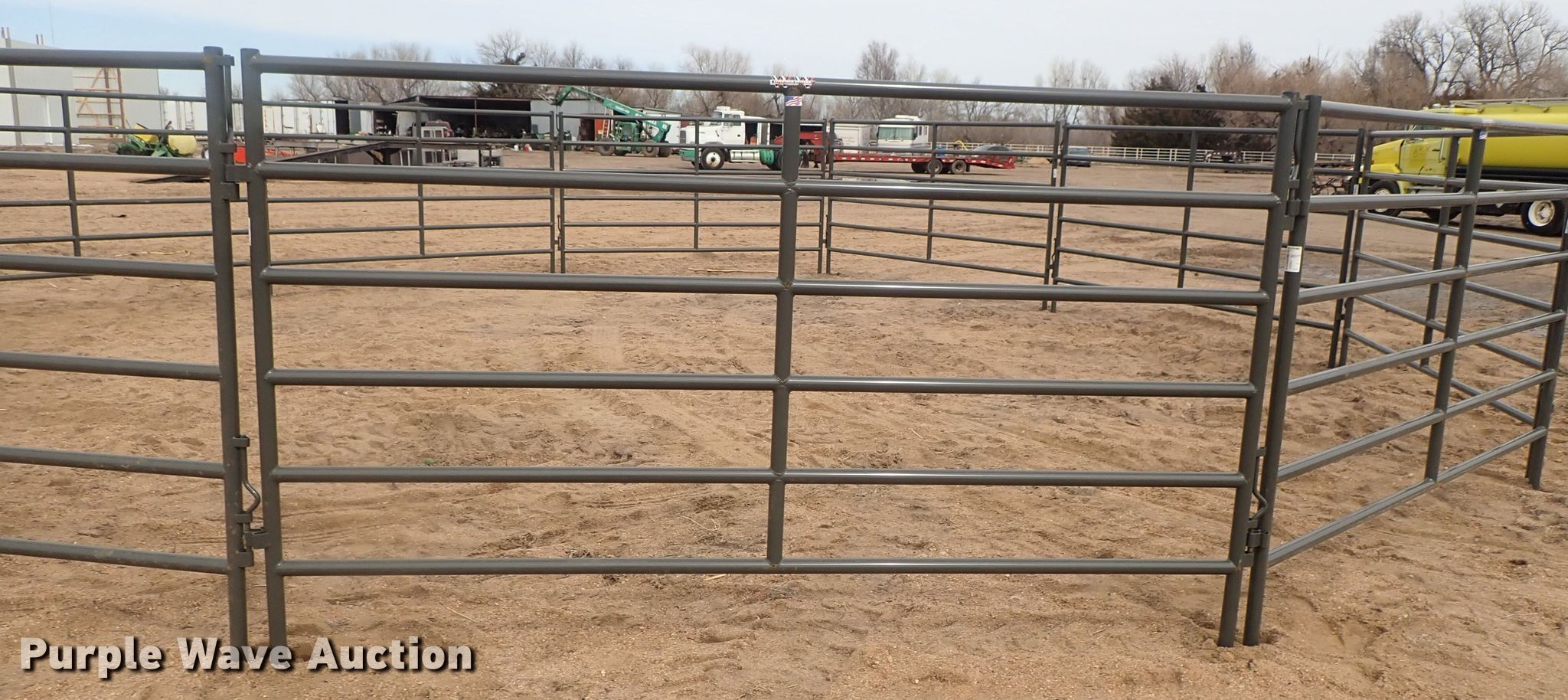 (11) WW livestock panels in Kinsley, KS | Item GW9216 sold | Purple Wave