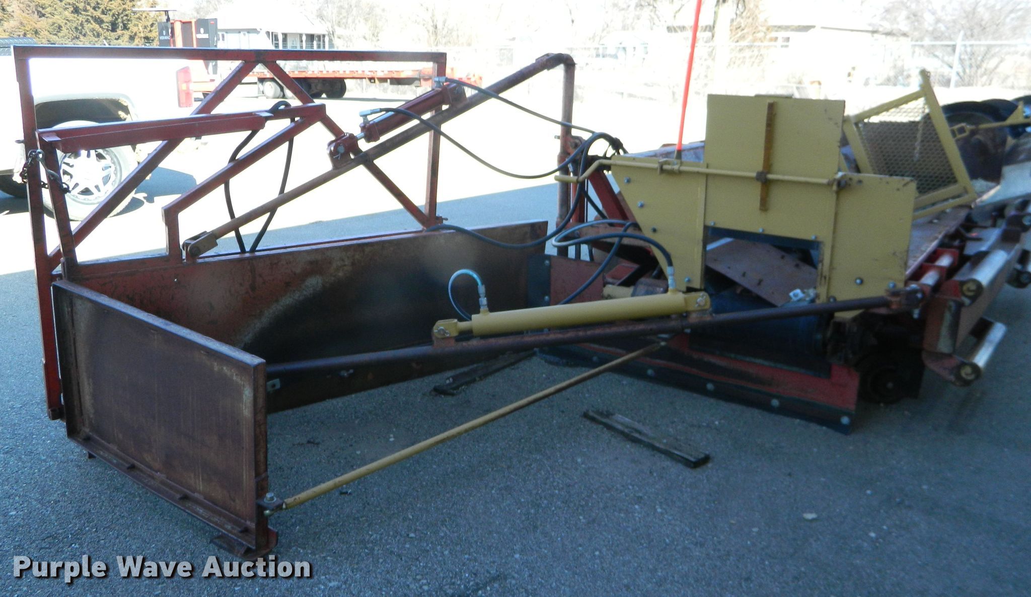 1996 HTC 2000 shoulder spreader in Salina, KS | Item DE4424 sold ...