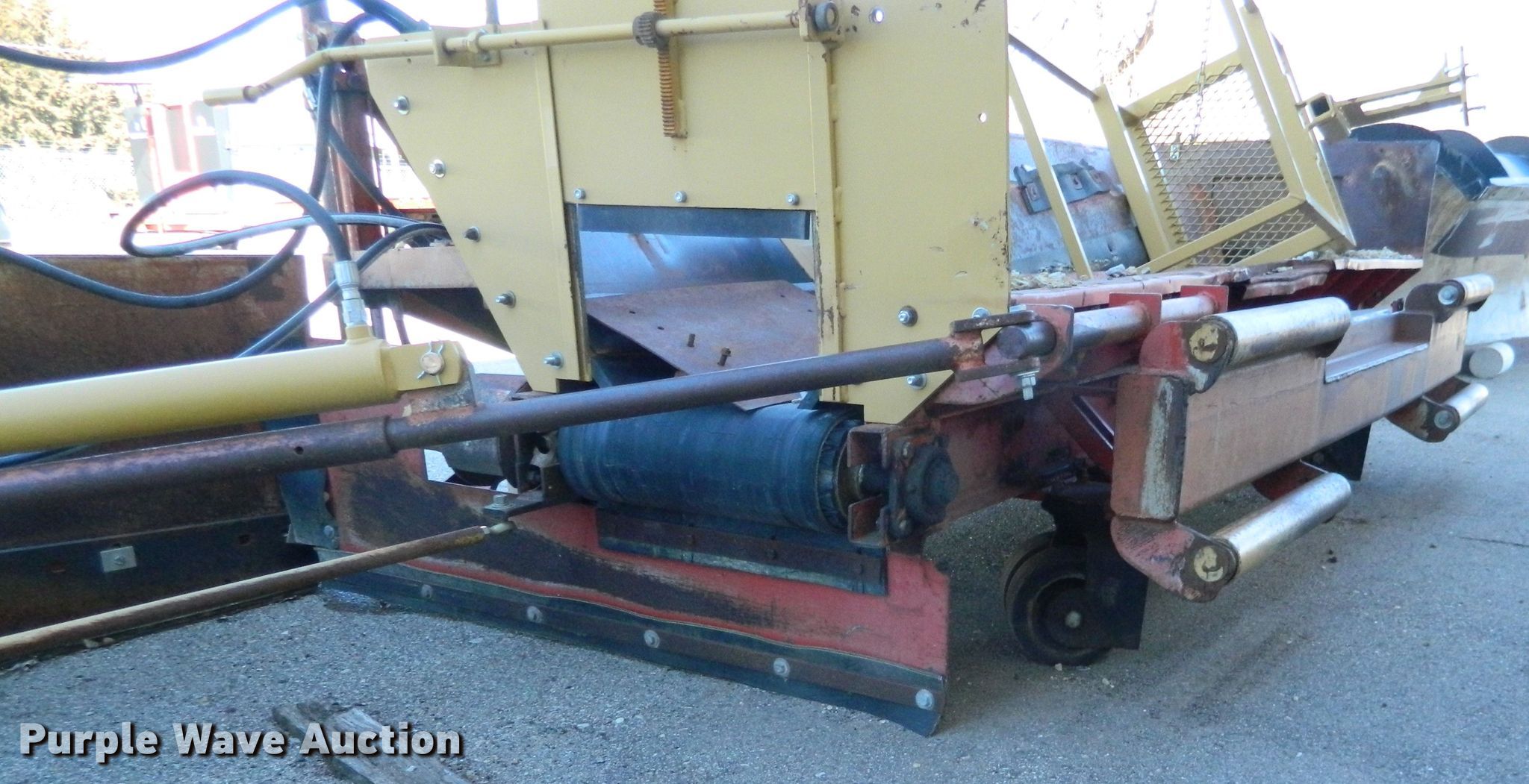 1996 HTC 2000 shoulder spreader in Salina, KS | Item DE4424 sold ...