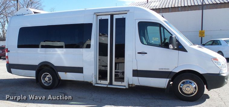 2007 Dodge Sprinter 3500 shuttle bus in Columbia, MO | Item DD1773 sold ...