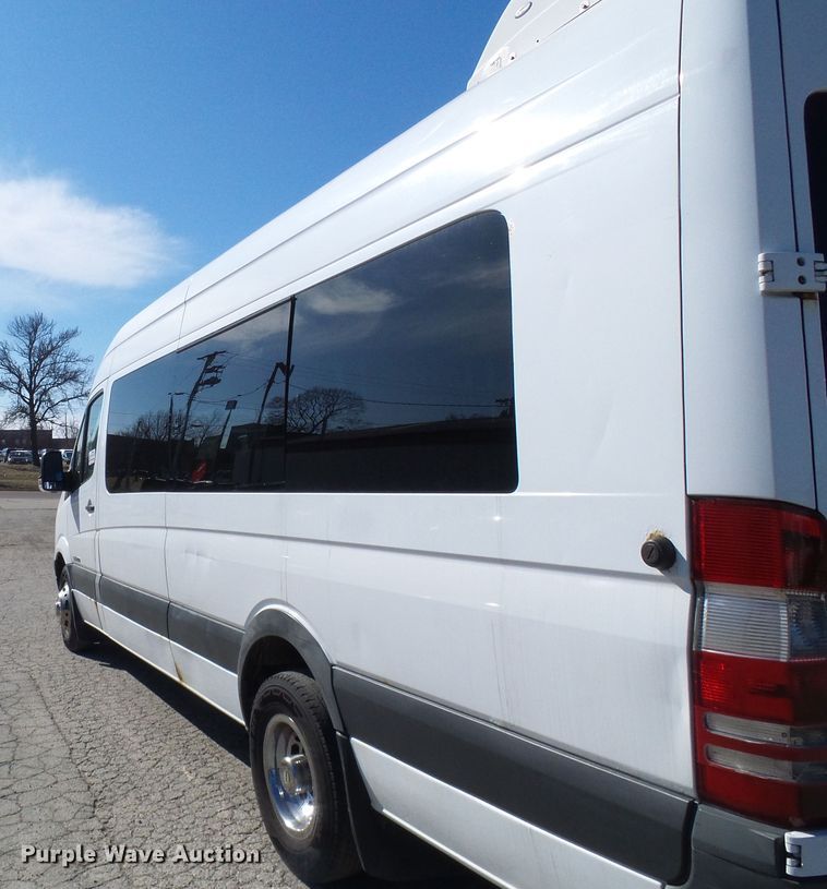 2007 Dodge Sprinter 3500 shuttle bus in Columbia, MO | Item DD1773 sold ...