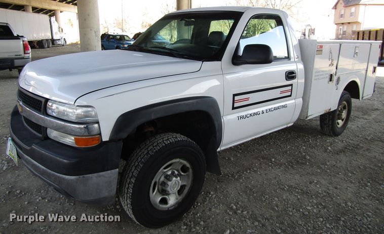 2002 Chevrolet Silverado 2500HD utility bed pickup truck in Cedar ...