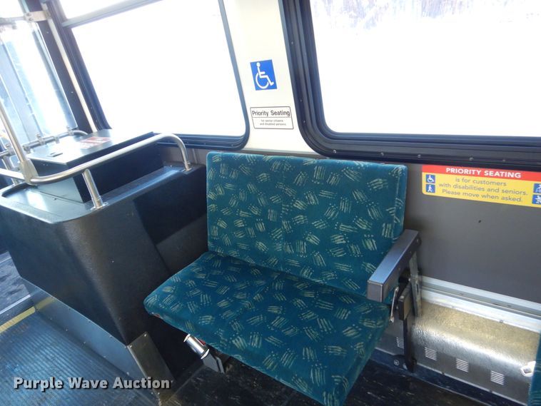 2006 New Flyer D40LF coach bus in Hutchinson, MN | Item FU9066 sold ...