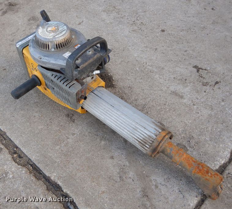 Wacker Neuson jack hammer in Paola, KS | Item FY9029 sold | Purple Wave