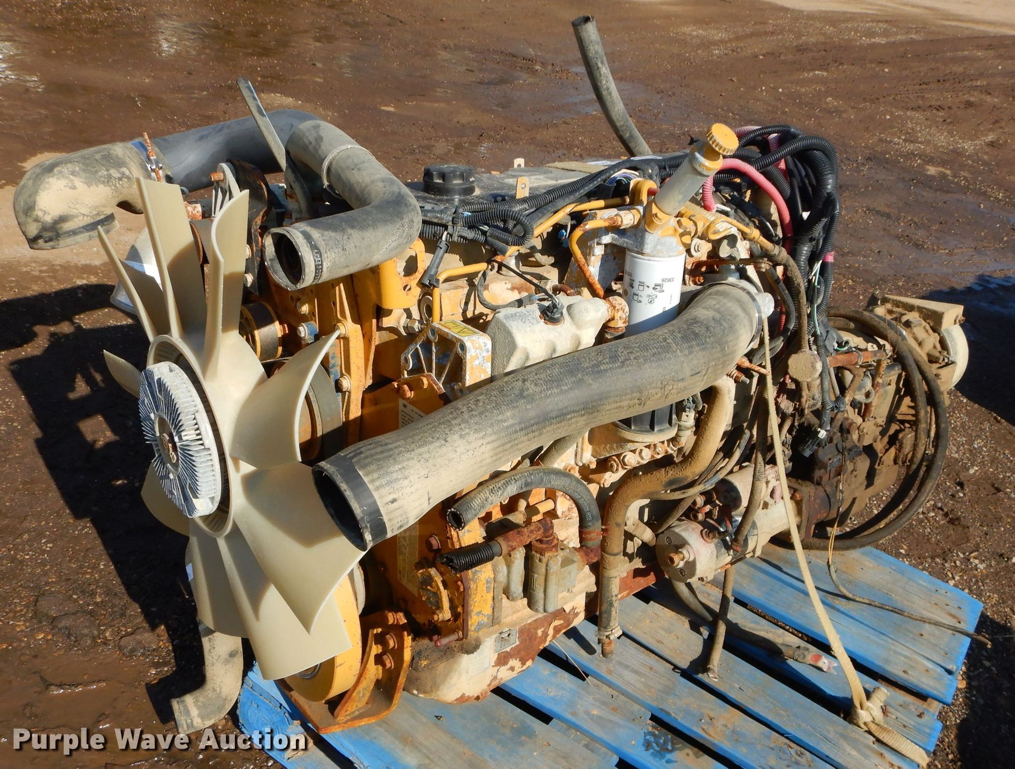 Caterpillar C7 7.2L six cylinder diesel engine in Lawrence, KS | Item ...