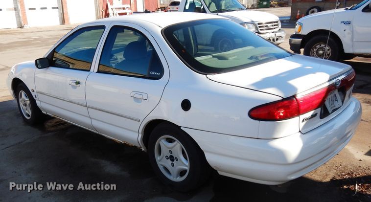 2000 Ford Contour SE in Manhattan, KS | Item DG6267 sold | Purple Wave