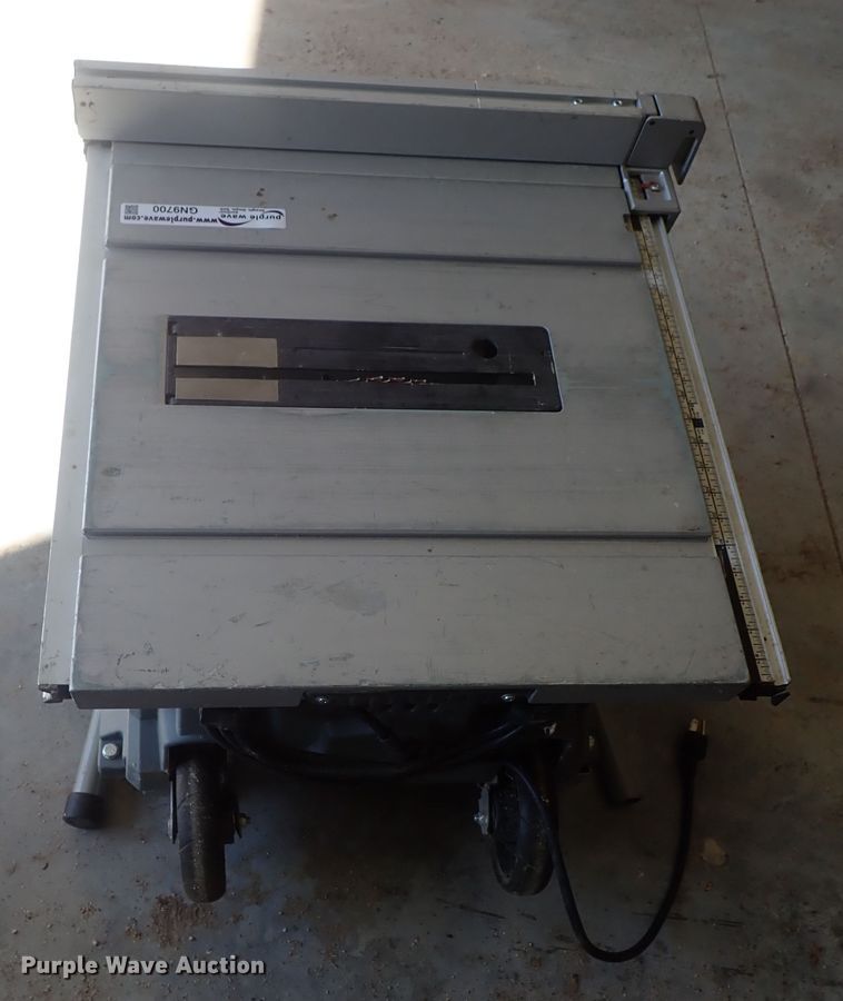 Performax table saw in North Newton, KS | Item GN9700 sold | Purple Wave