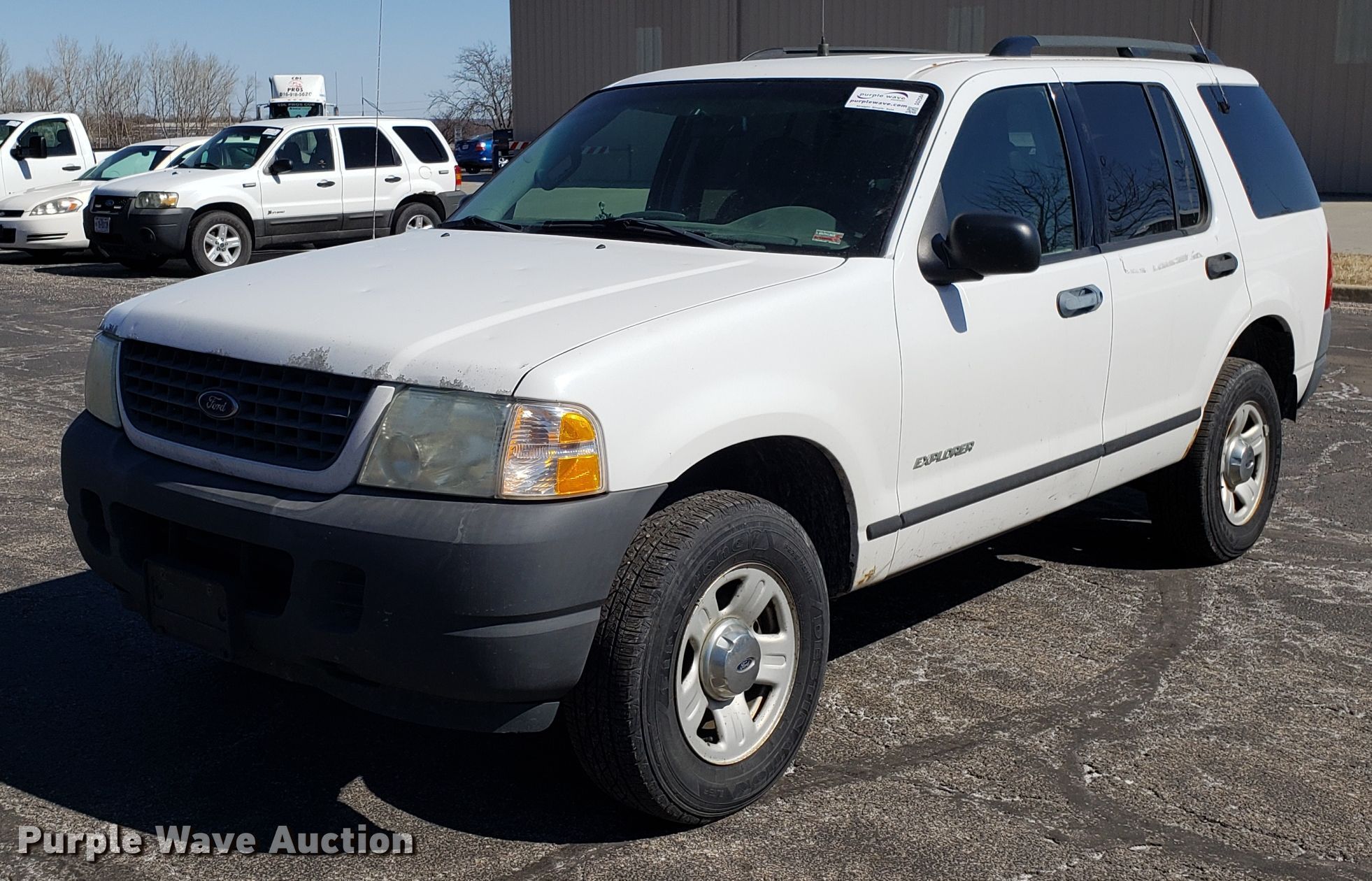 2004 Ford Explorer SUV in Lee's Summit, MO | Item DD2584 sold | Purple Wave