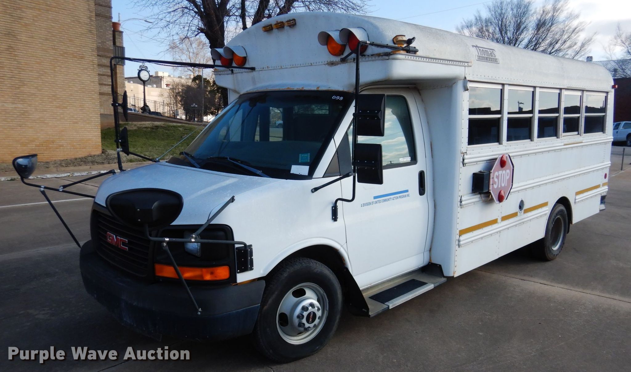 2003 GMC Savana G3500 Thomas school bus in Pawnee, OK | Item GD9141 ...