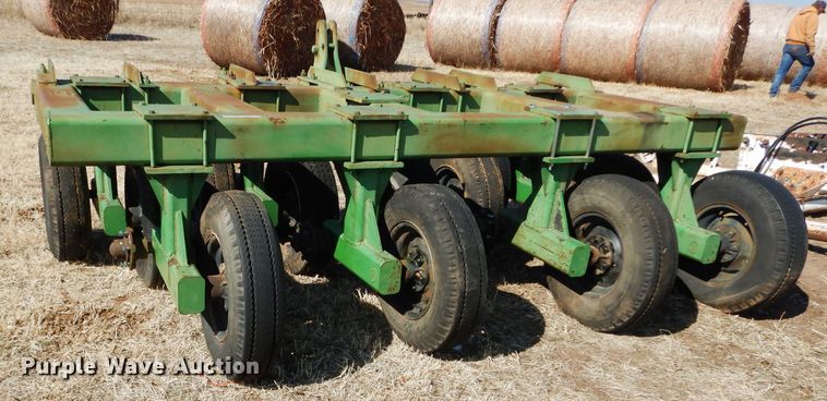 Wheel packer in Protection, KS | Item GE9174 sold | Purple Wave