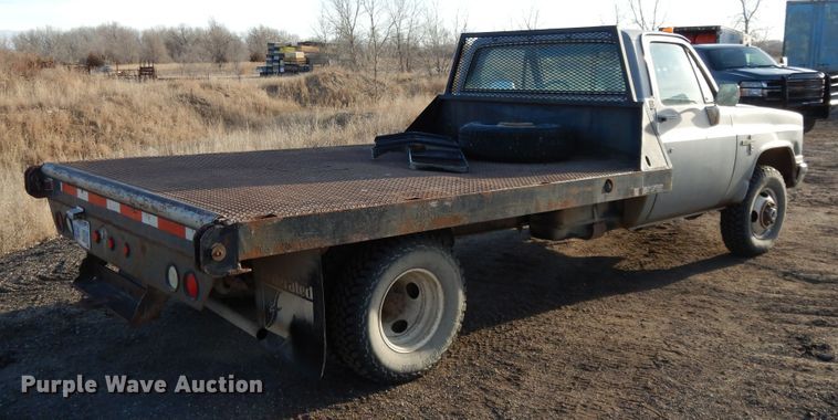 1985 Chevrolet K30 flatbed pickup truck in Concordia, KS | Item DF5867 ...