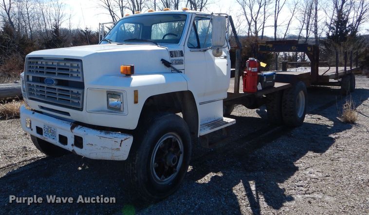 1992 Ford F700 flatbed truck in Clifton Hill, MO | Item DH6385 sold ...