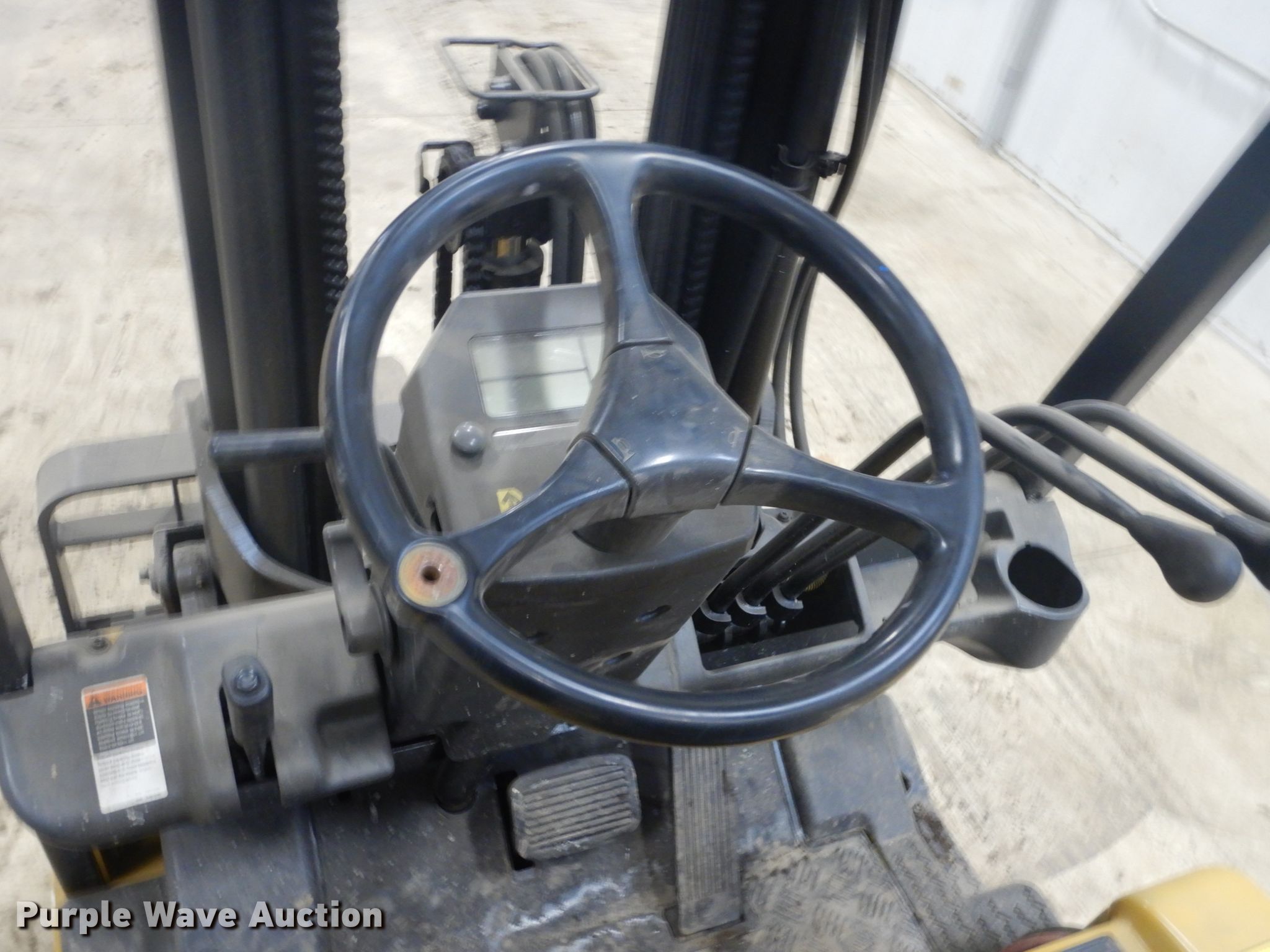 Caterpillar ET3000 forklift in Hutchinson, MN | Item GW9515 sold ...