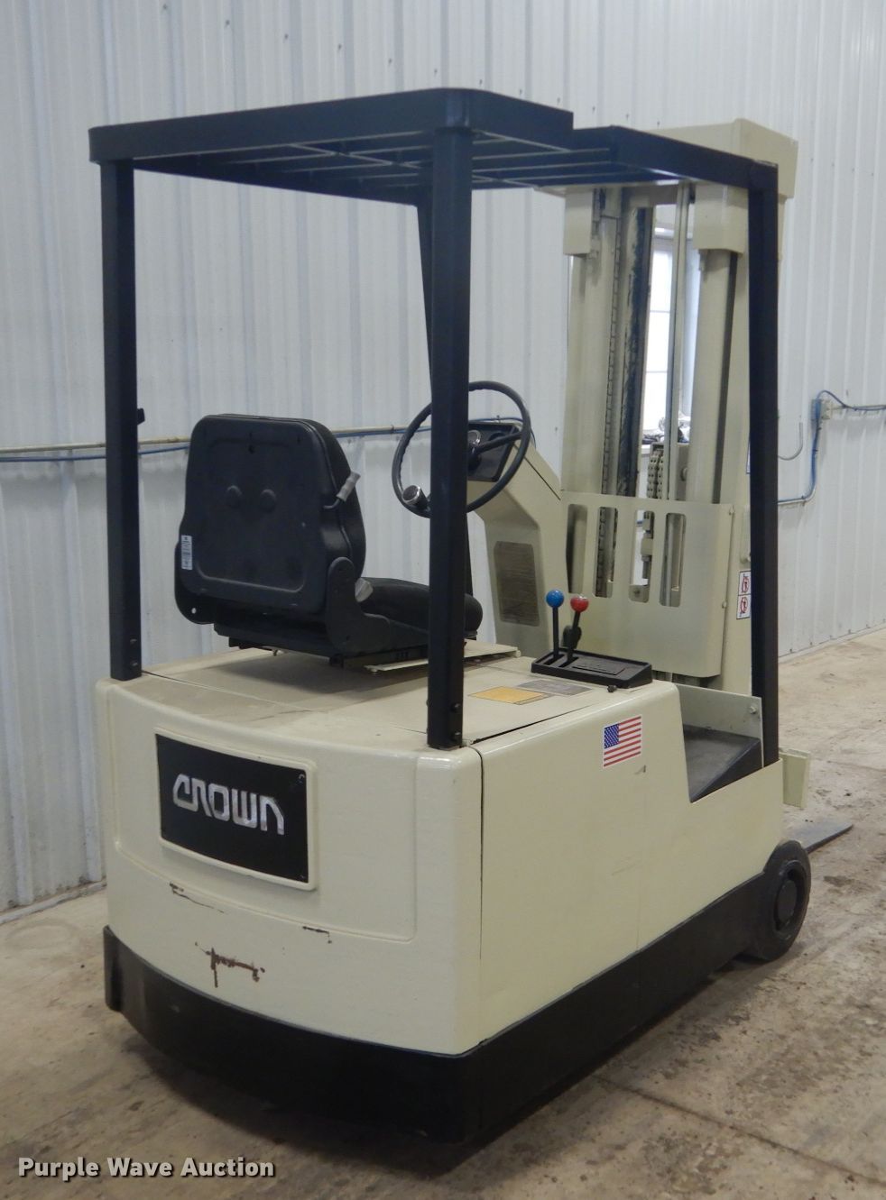 Crown 30SCTT forklift in Hutchinson, MN | Item GW9517 sold | Purple Wave