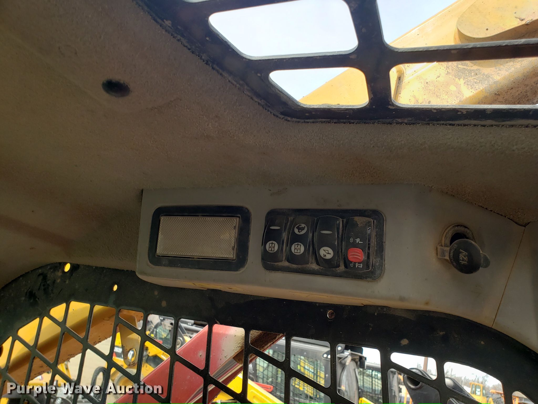2014 Caterpillar 246D skid steer loader in Kansas City, MO | Item ...