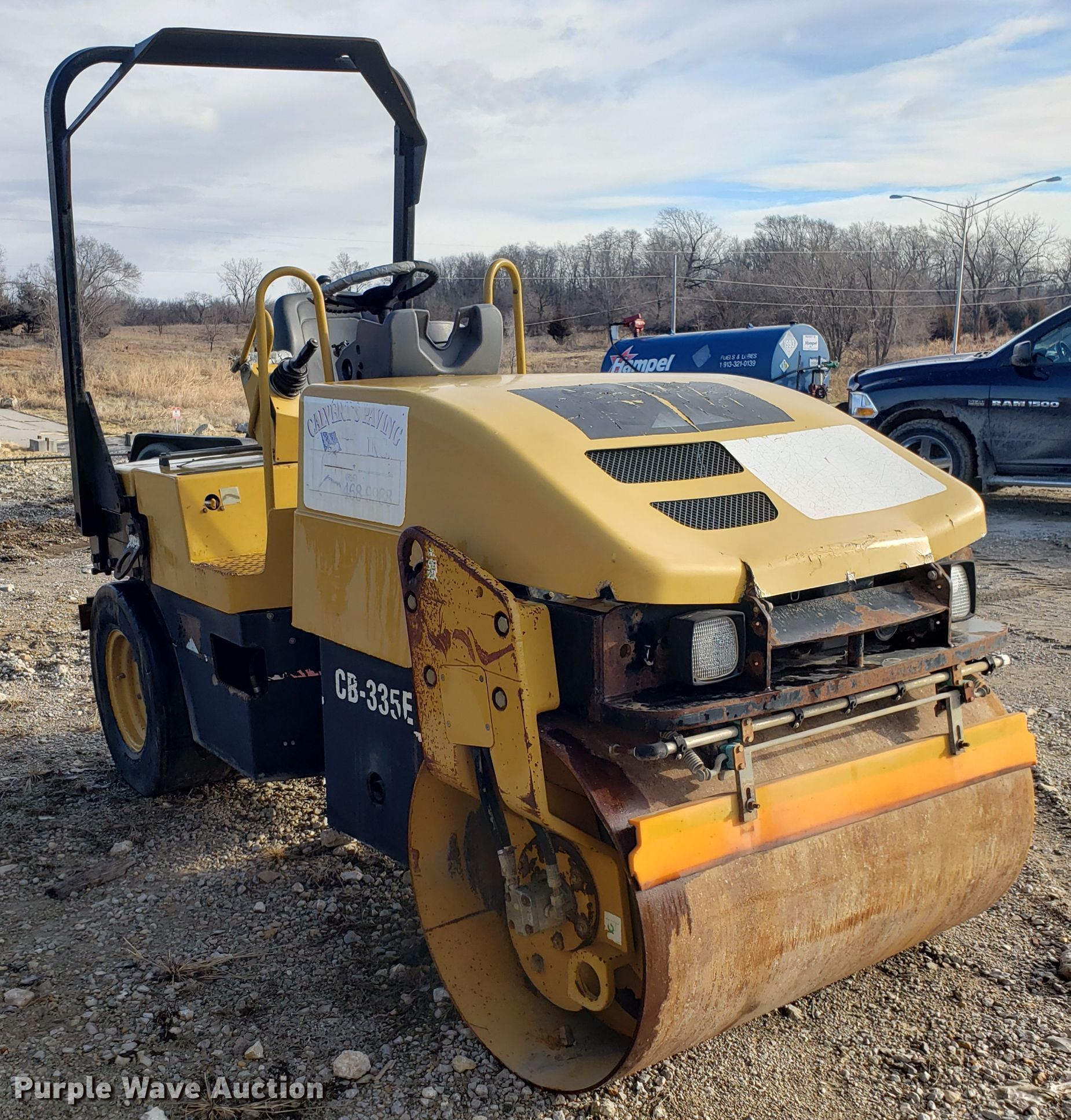 Caterpillar CB-335E single drum vibratory roller in Kansas City, MO ...