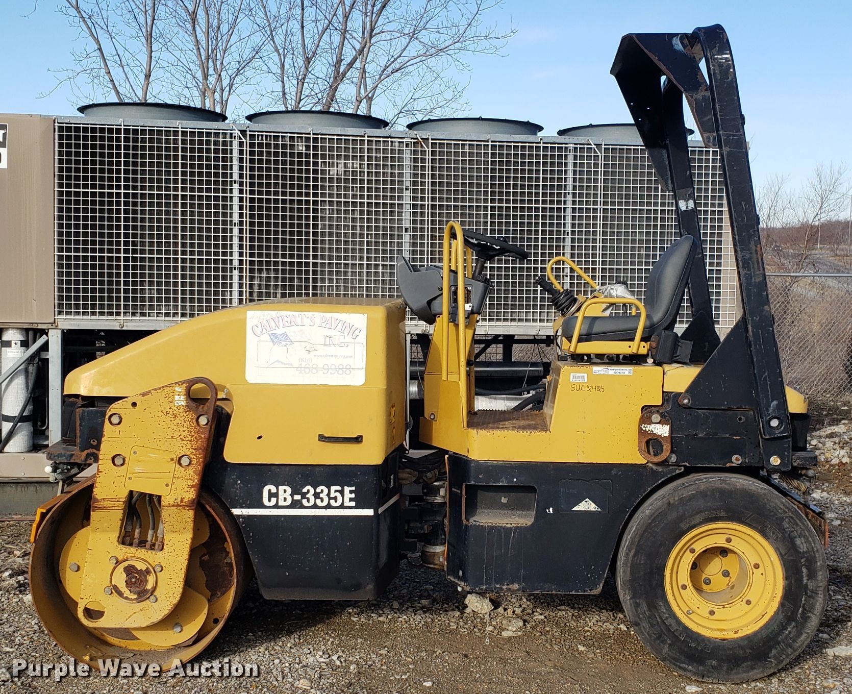 Caterpillar CB-335E single drum vibratory roller in Kansas City, MO ...