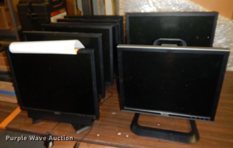 (9) Dell monitors in Emporia, KS | Item FY9431 sold | Purple Wave