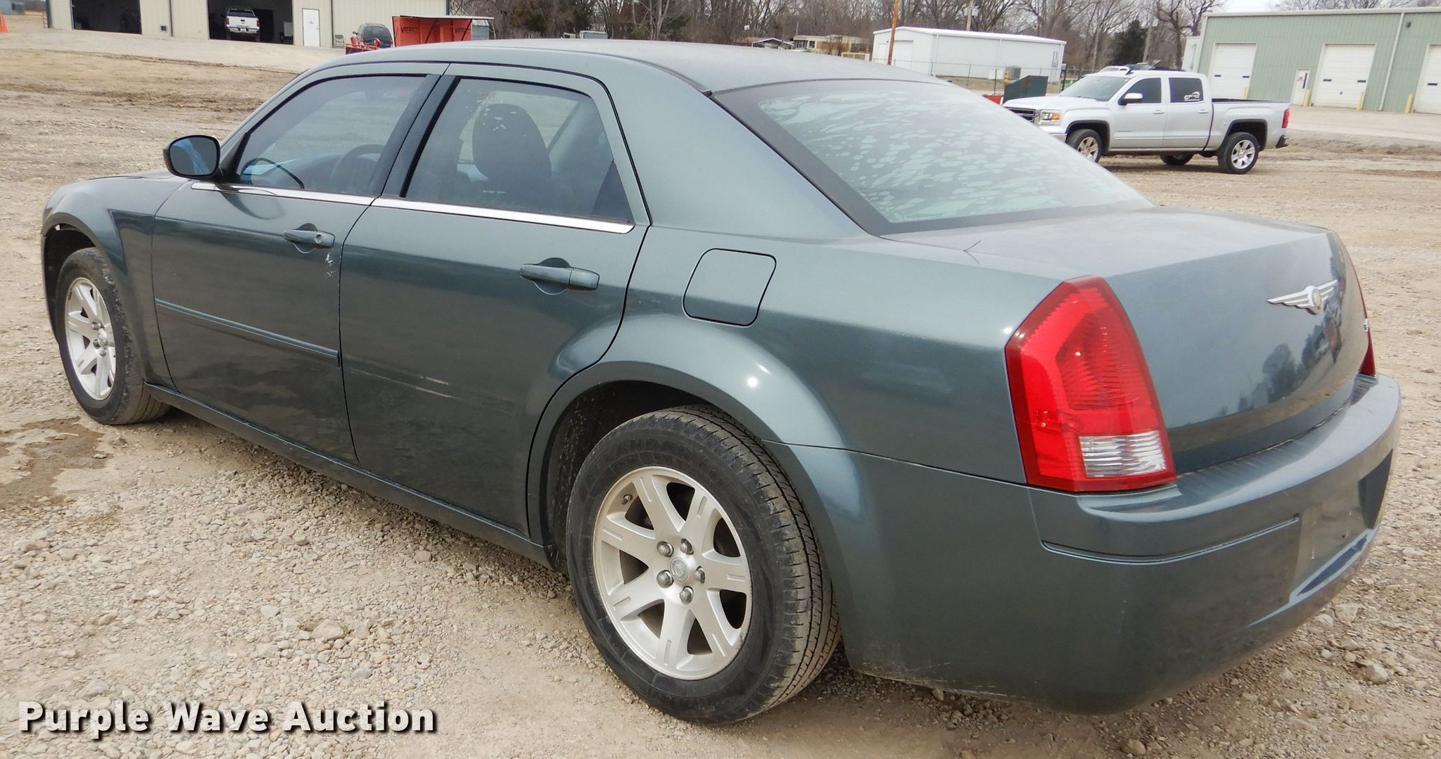 2006 Chrysler 300 in Eureka, KS | Item GT9740 sold | Purple Wave