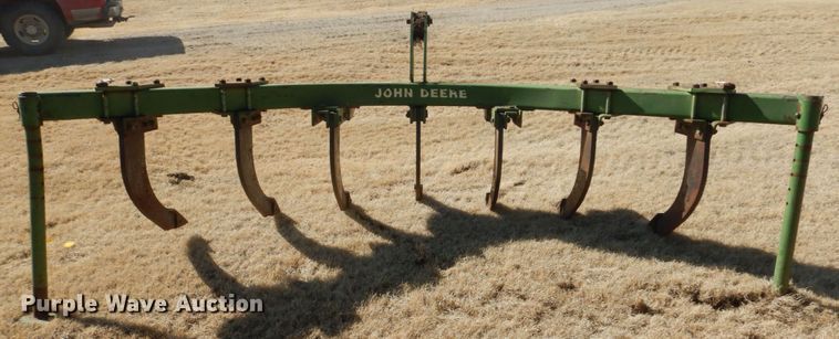 John Deere 900 V-ripper in Wakeeney, KS | Item DJ3082 sold | Purple Wave